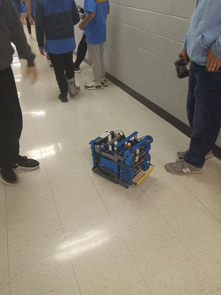 Vex IQ full volume vacuum bot - VEX IQ General Discussion - VEX Forum
