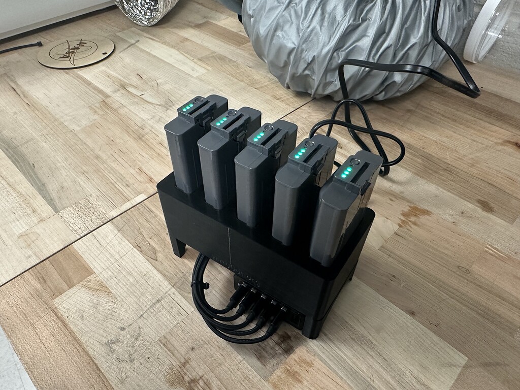 Battery Charging Dock for IQ/EXP - VEX IQ General Discussion - VEX Forum