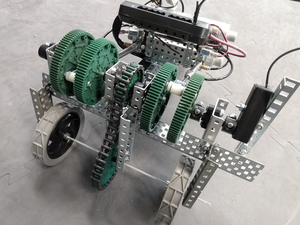 Team MCCC robot reveal: the Pneubot, zero motor drive - VEX Robot ...