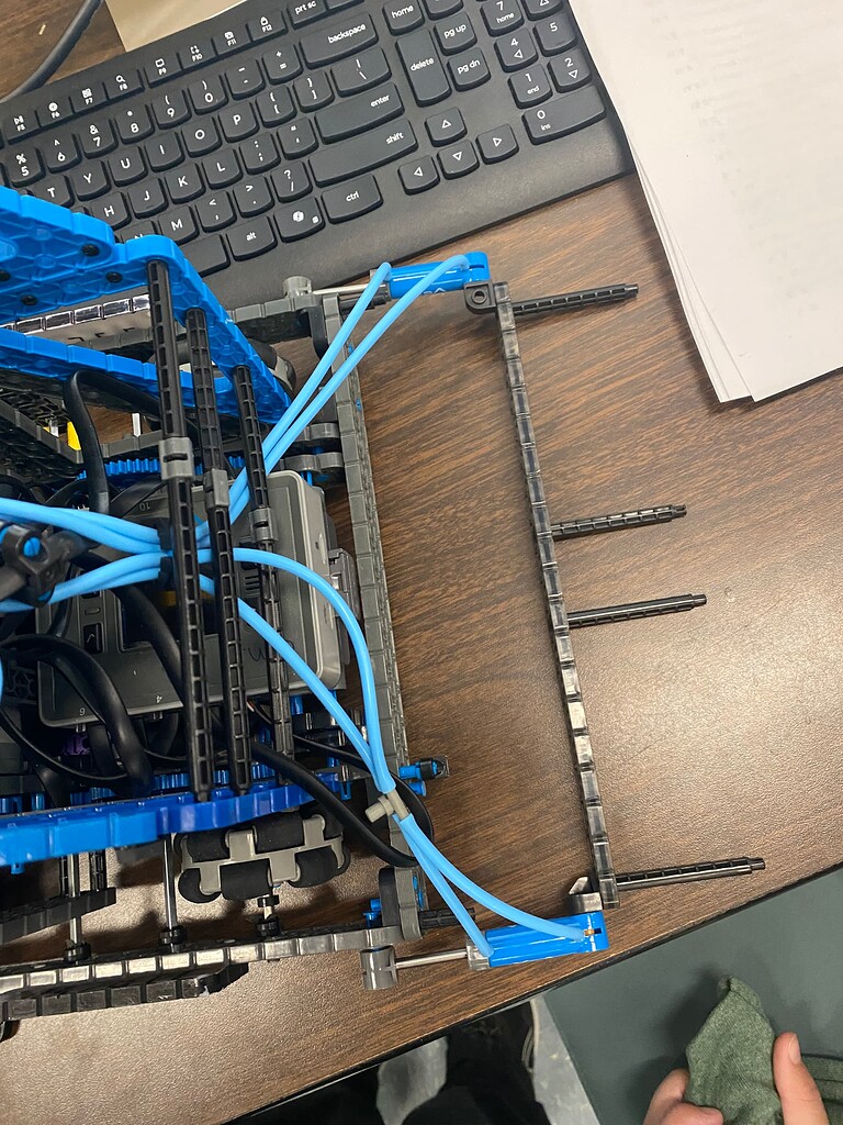 180 Pin claw cannot pick up pins - VEX IQ General Discussion - VEX Forum