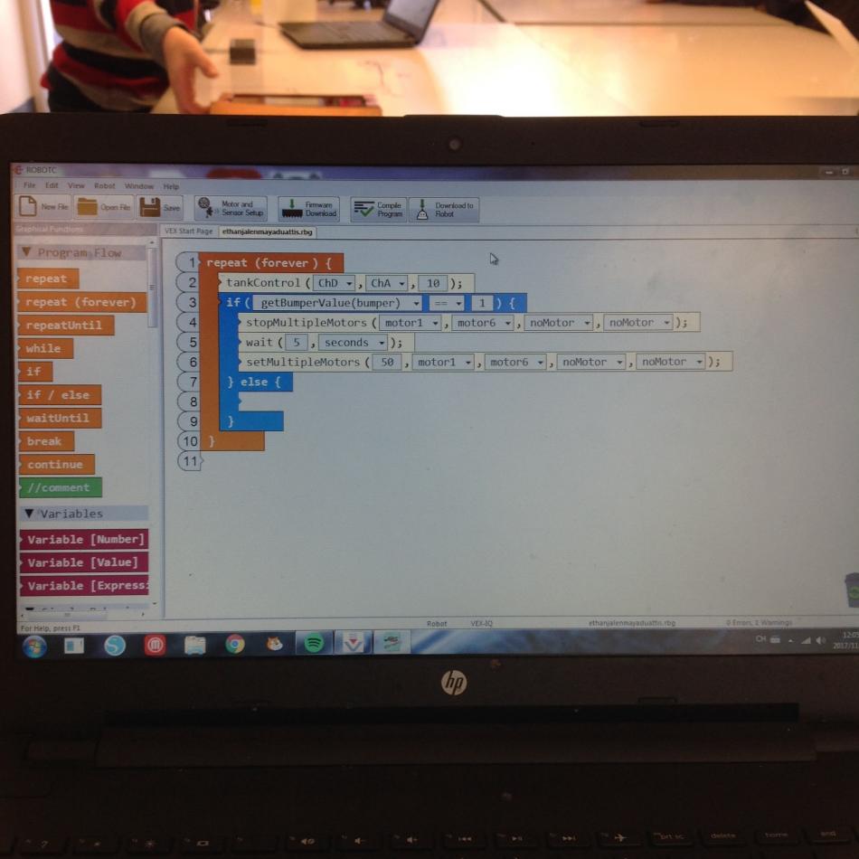 Robot Race (Teleoperated robots with bumper sensors) - VEX IQ Robot ...