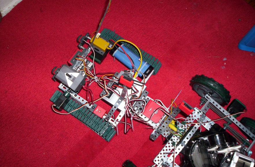 The Flex, an Autonomous, Interactive Robot... That's not quite finished ...