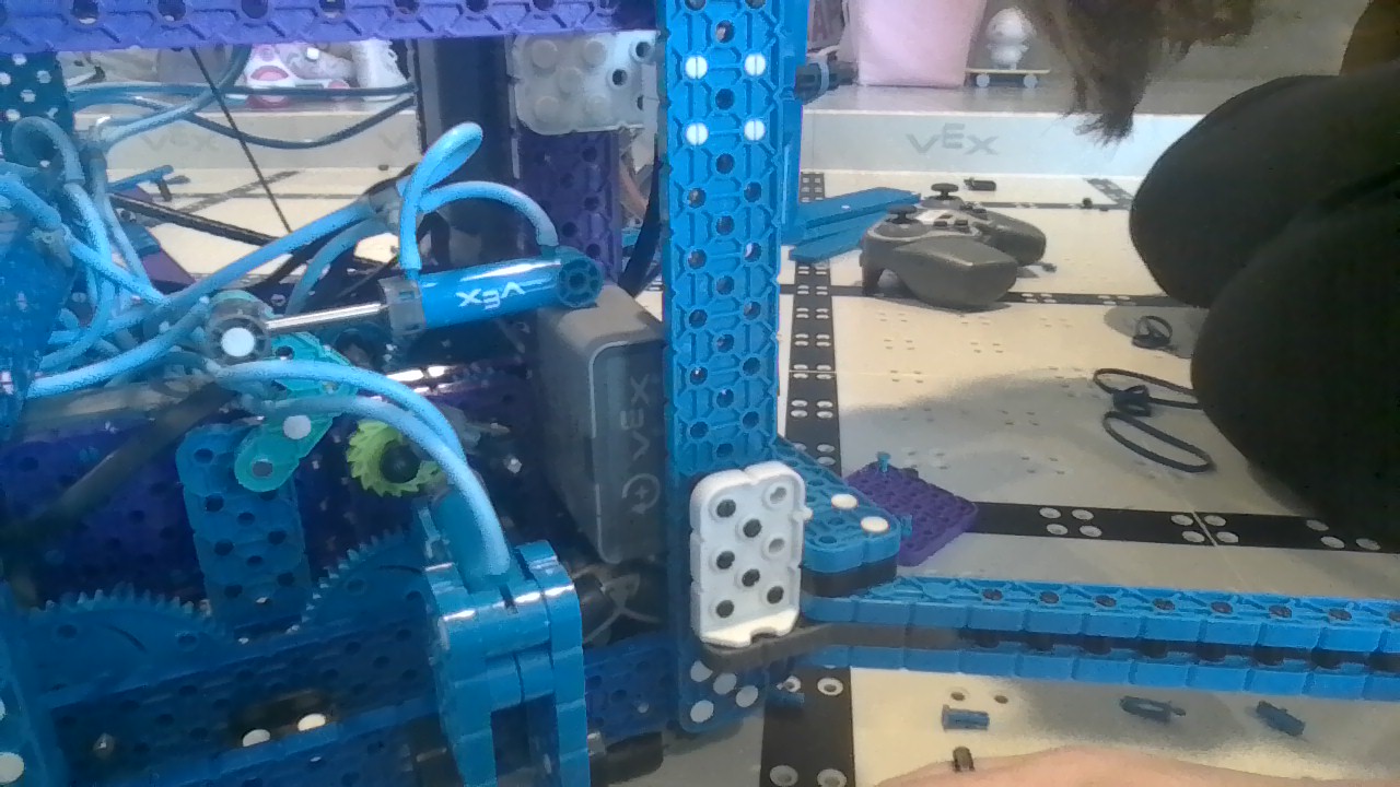 Robot Design Choice - VEX IQ General Discussion - VEX Forum