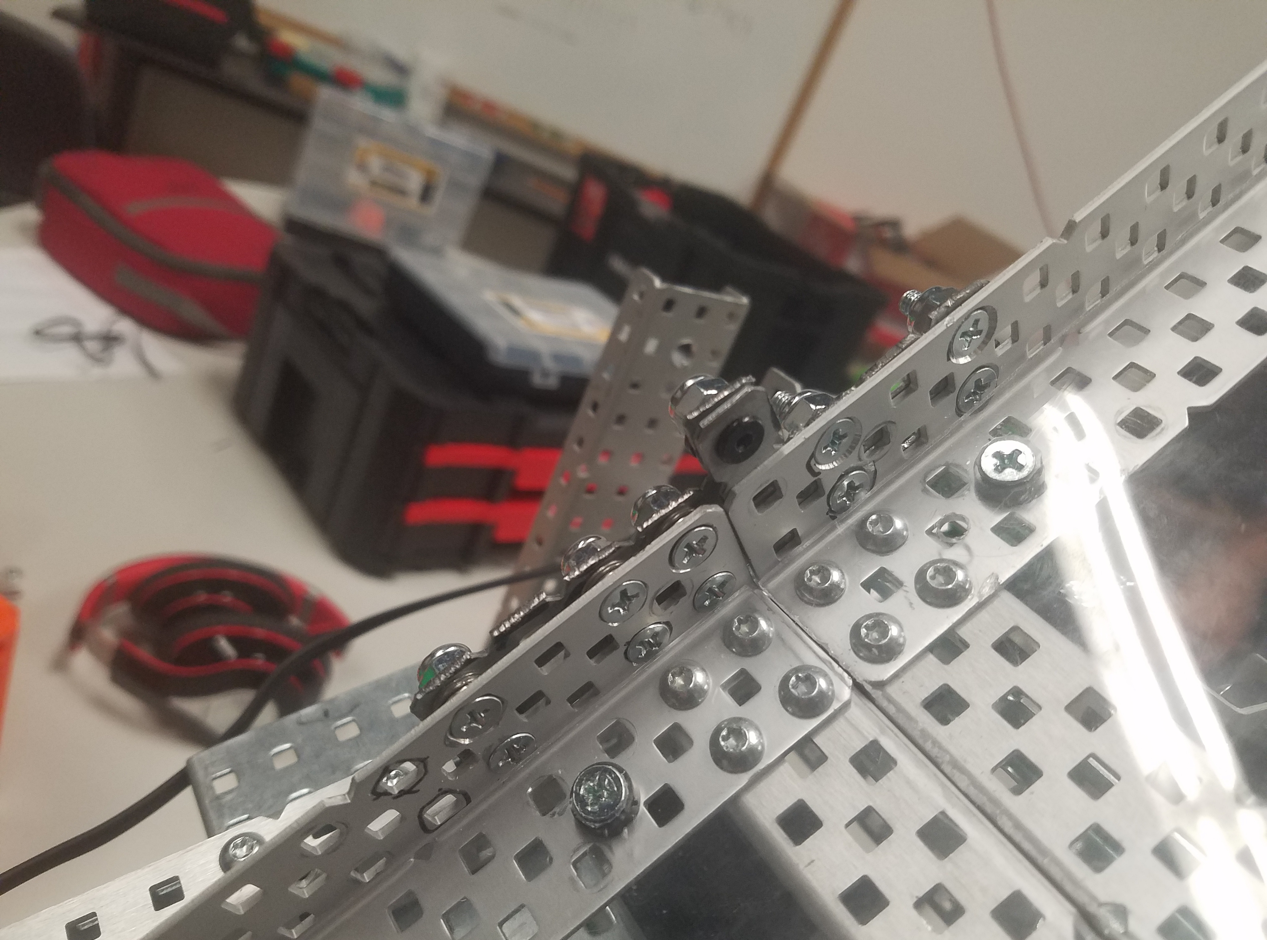 Need help on custom hinge - VRC > Tower Takeover (19/20) - VEX Forum