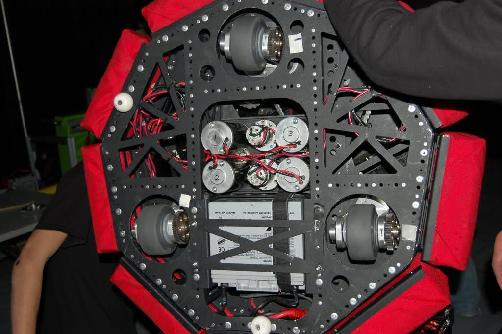 I have seen the future and it's 3 wheel drive swerve - Chit-Chat ...